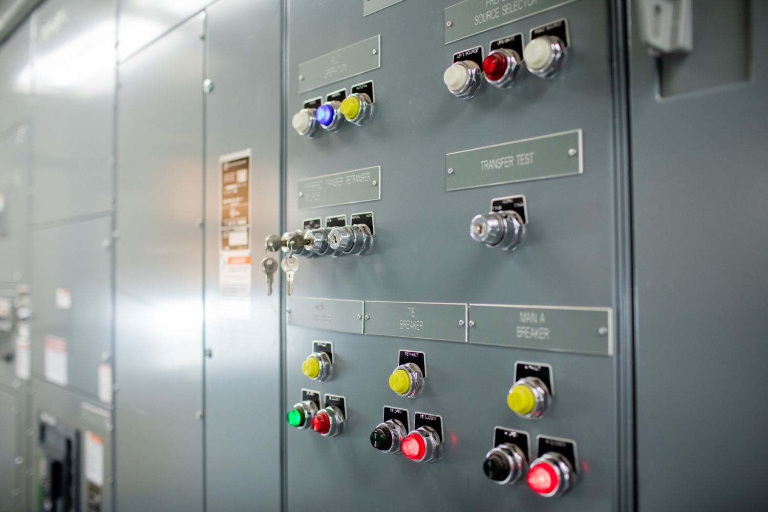 Experienced Electricians & Engineers | Industrial & Commercial